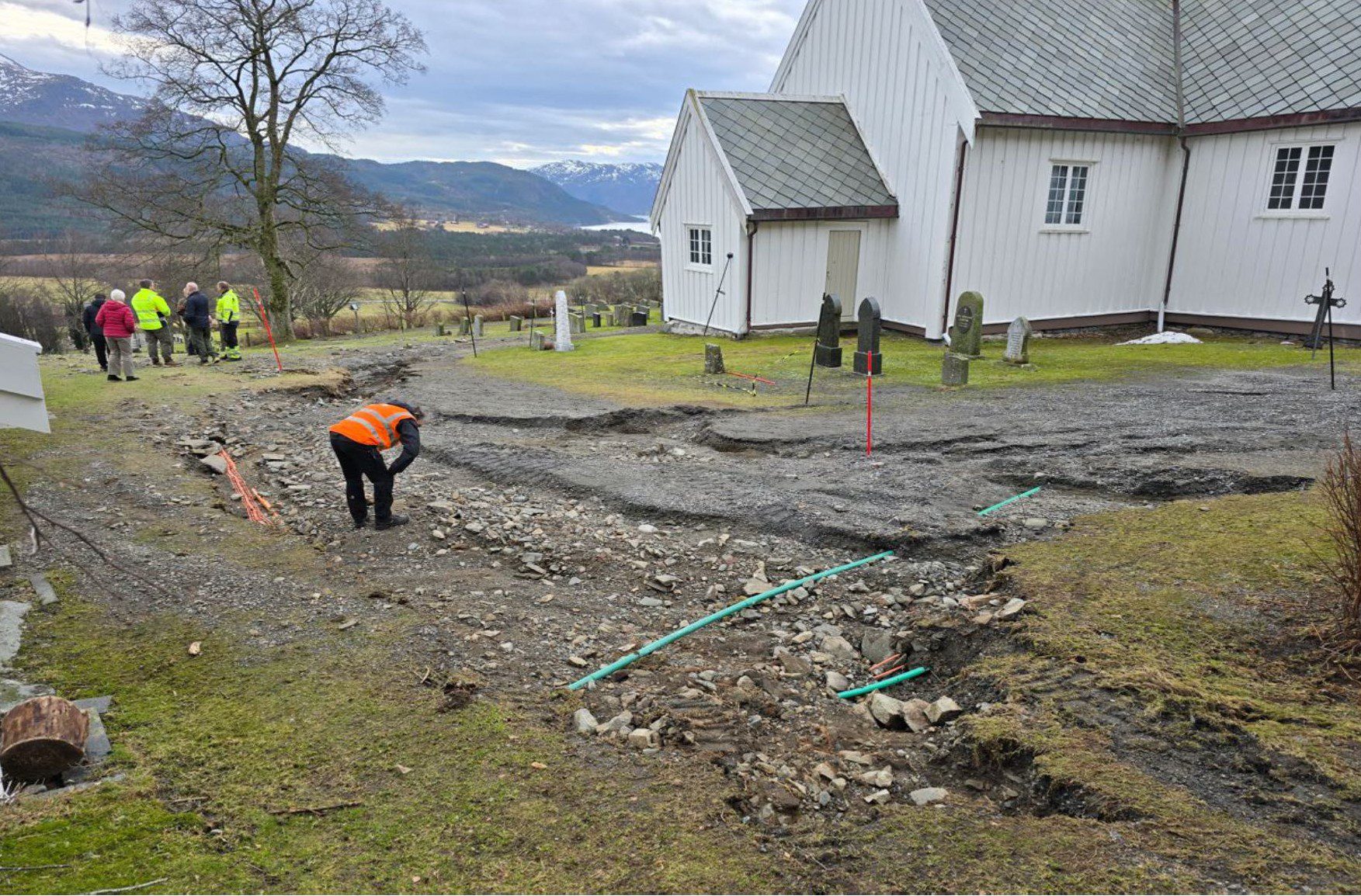 Vil prioritere midler til Halsa gravplass - Søvesten